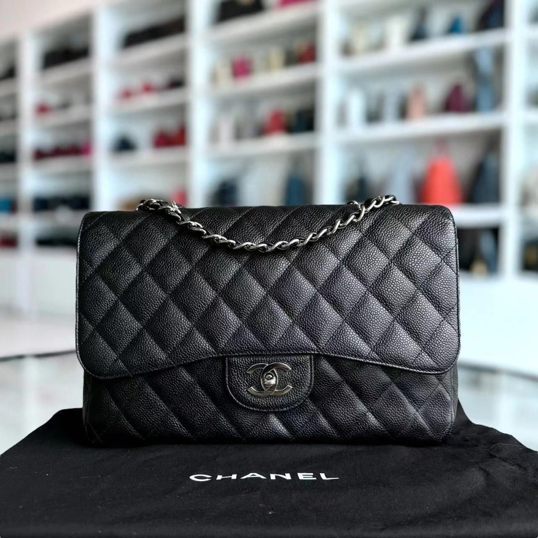 Chanel Caviar Jumbo Classic Flap Single Flap Quilted Calfskin Black SHW ...