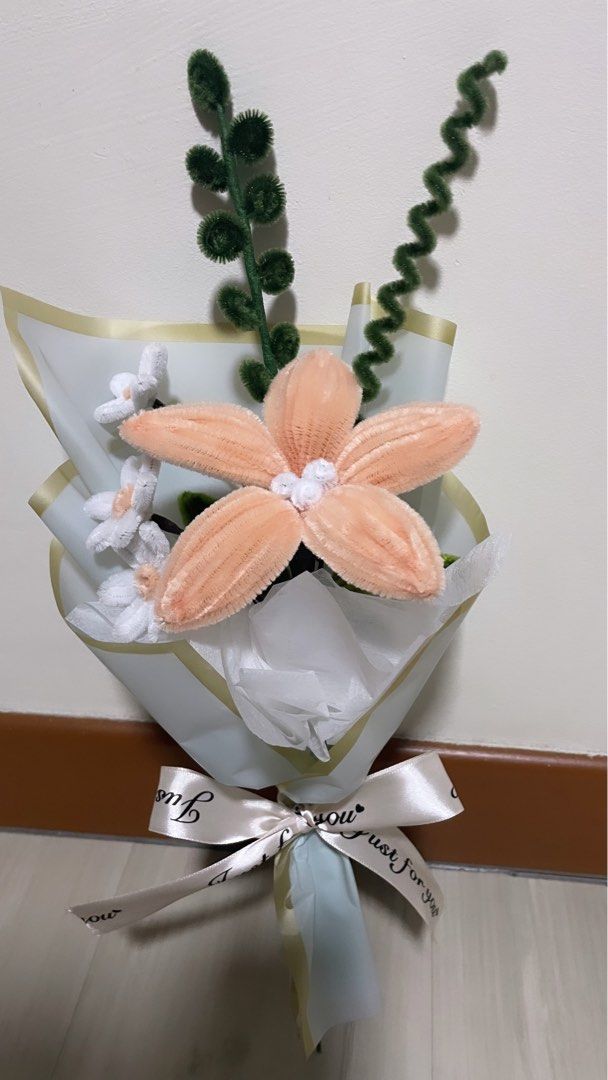 Pipe cleaner flower bouquet, Hobbies & Toys, Flowers & Bouquets on ...