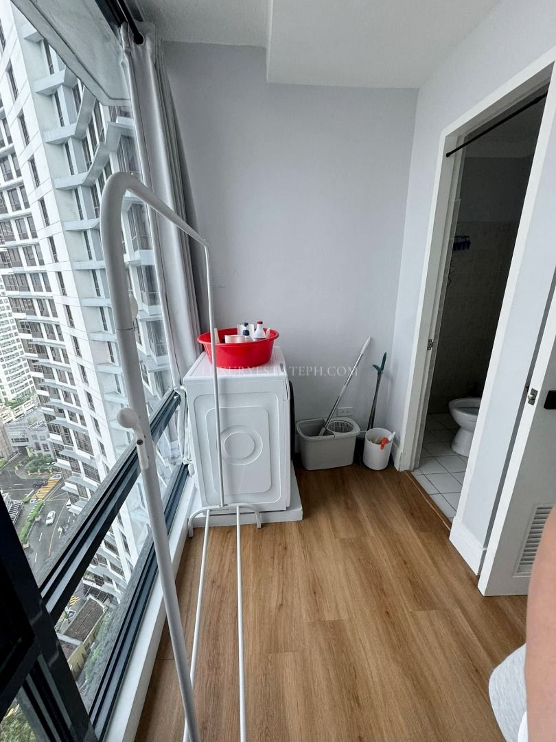 For Sale: Bellagio II 2-BEDROOM Cozy Condo with Parking in BGC Taguig ...