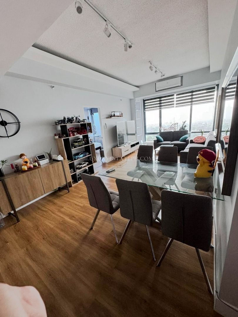 For Sale: Bellagio II 2-BEDROOM Cozy Condo with Parking in BGC Taguig ...