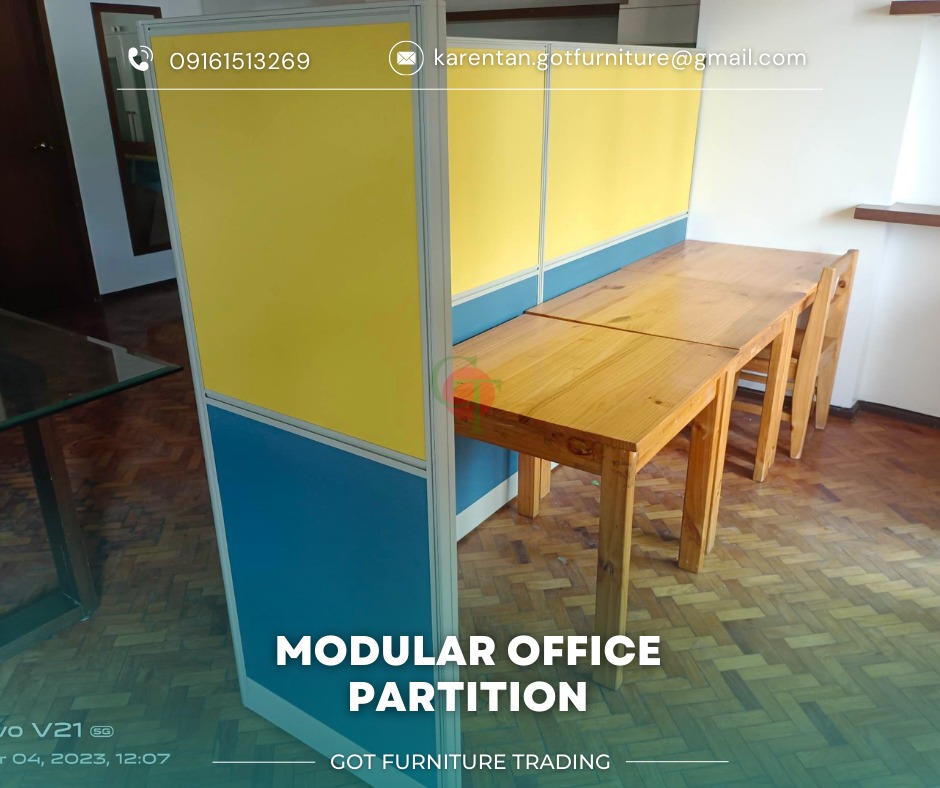 High Panel Partitions | Fabric with glass Office Partition., Furniture ...