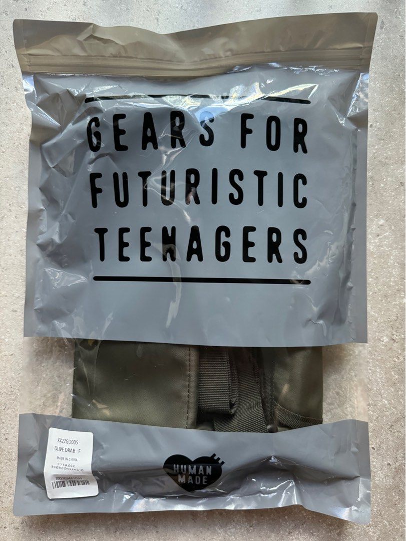 HUMAN MADE PROTOTYPE SHOULDER LARGE, 男裝, 袋, 腰袋、手提袋、小袋 - Carousell