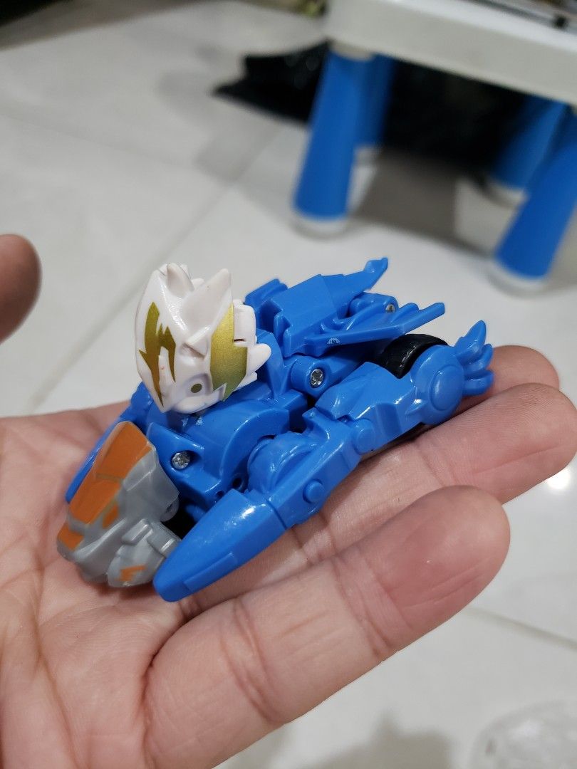 JUALAN MAINAN TRANSFORMASI BERUBAH ROBOT BIRU WAR BEST MONKART KEREN ...