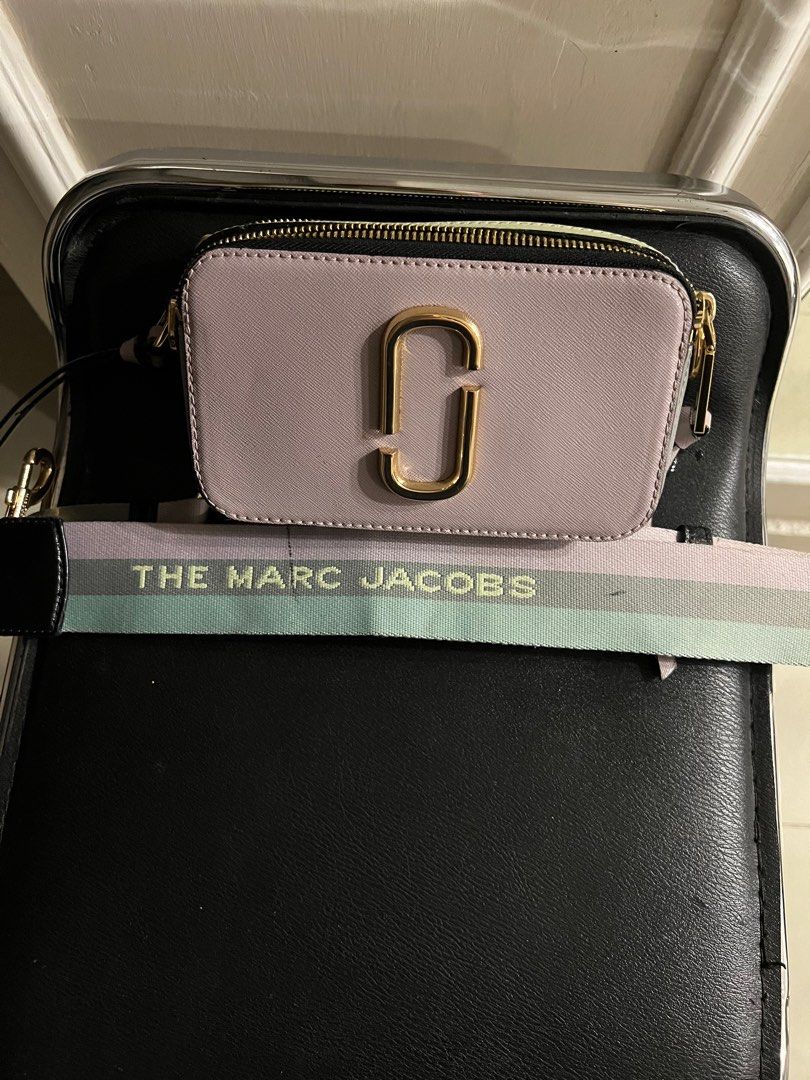 Marc Jacob Snapshot, Luxury, Bags & Wallets on Carousell