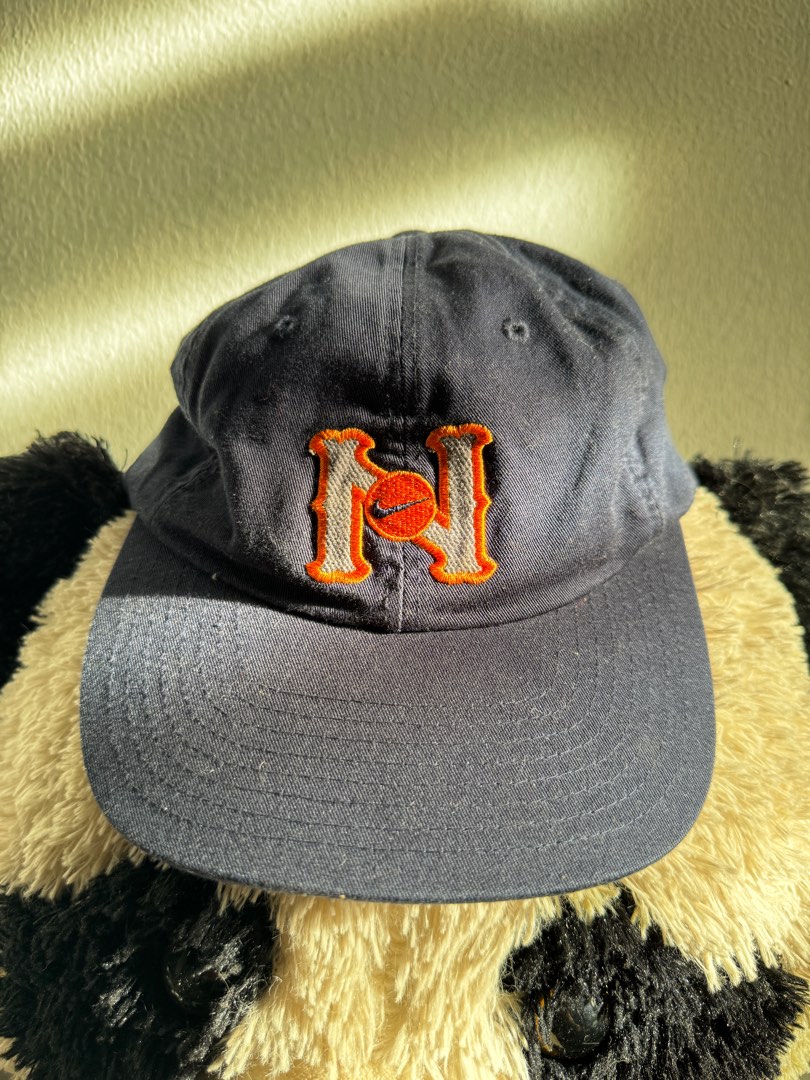 nike 6 panel, Men's Fashion, Watches & Accessories, Cap & Hats on Carousell