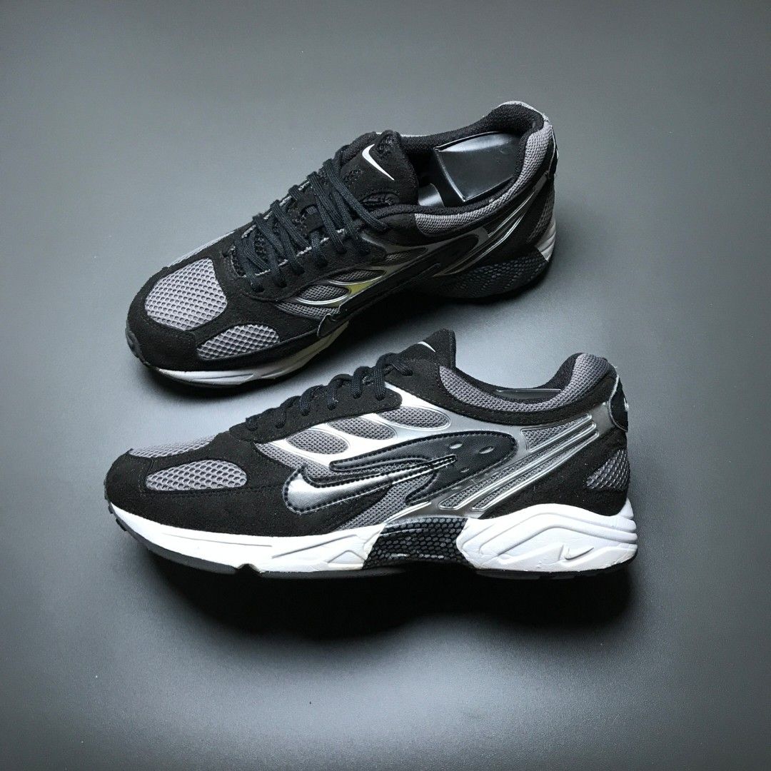 Nike Air Ghost Racer, Fesyen Pria, Sepatu , Sneakers di Carousell