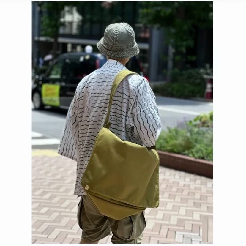 ON SALE : VISVIM CORDURA UT.SATCHEL 38L - KHAKI, 名牌, 手袋 ON SALE : VISVIM CORDURA UT.SATCHEL 38L - KHAKI, 名牌, 手袋