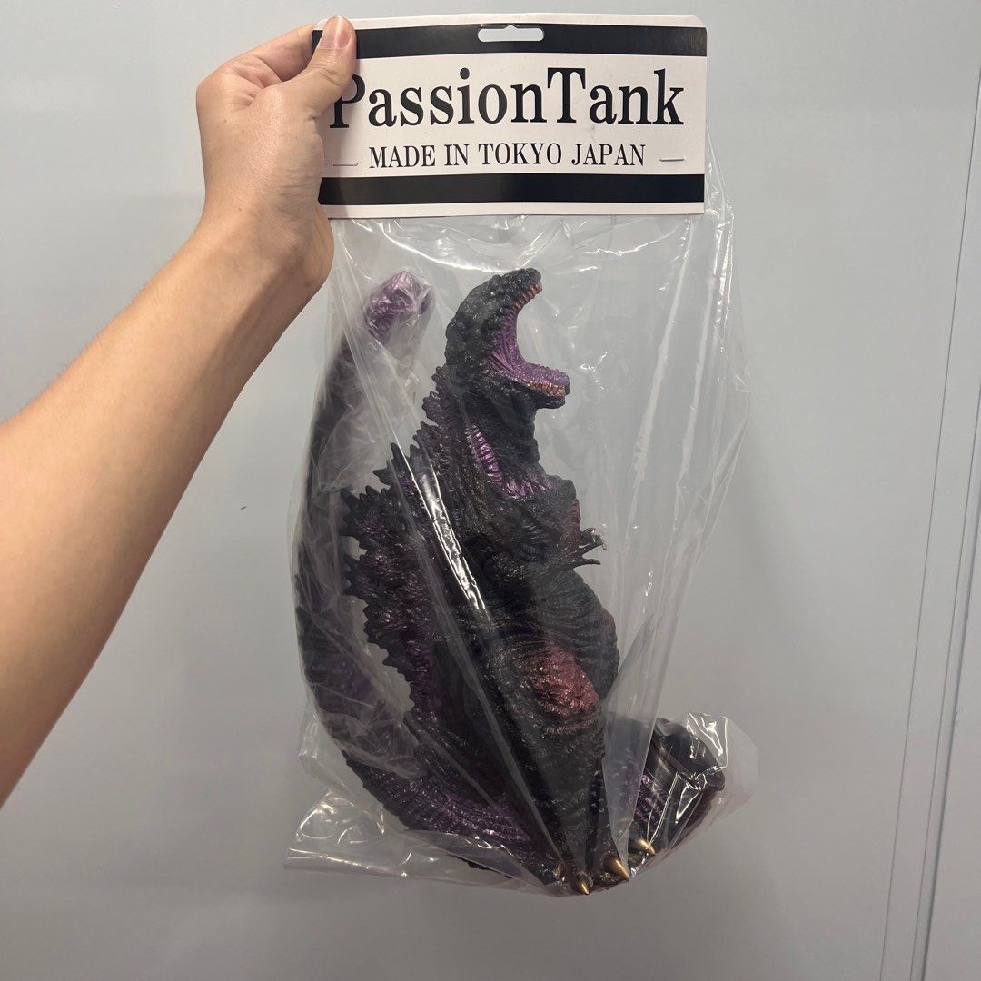 Passion tank made in Japan Godzilla shin Godzilla 真哥斯拉, 興趣及遊戲, 玩具 & 遊戲類 ...