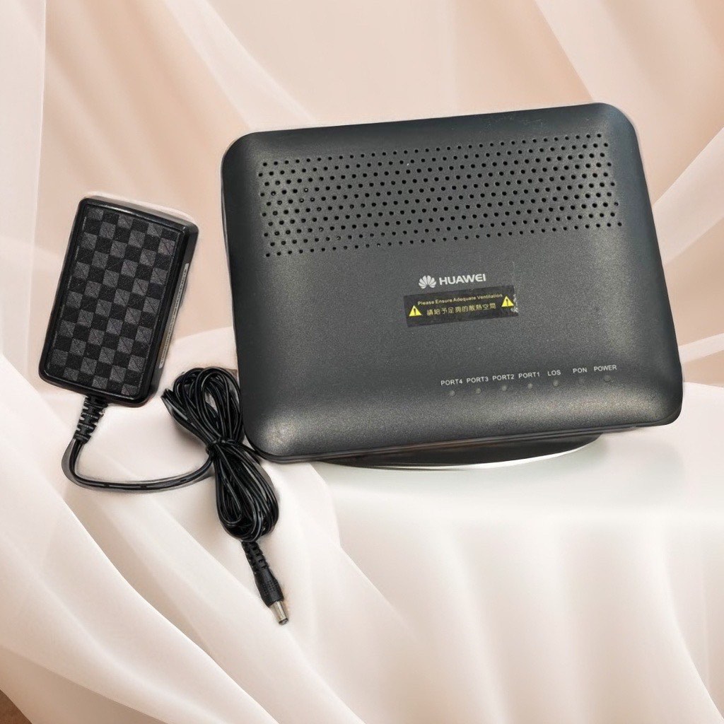 PCCW 光纖Modem 8040, 電腦＆科技, 電腦周邊及配件, Wifi及上網相關產品 - Carousell