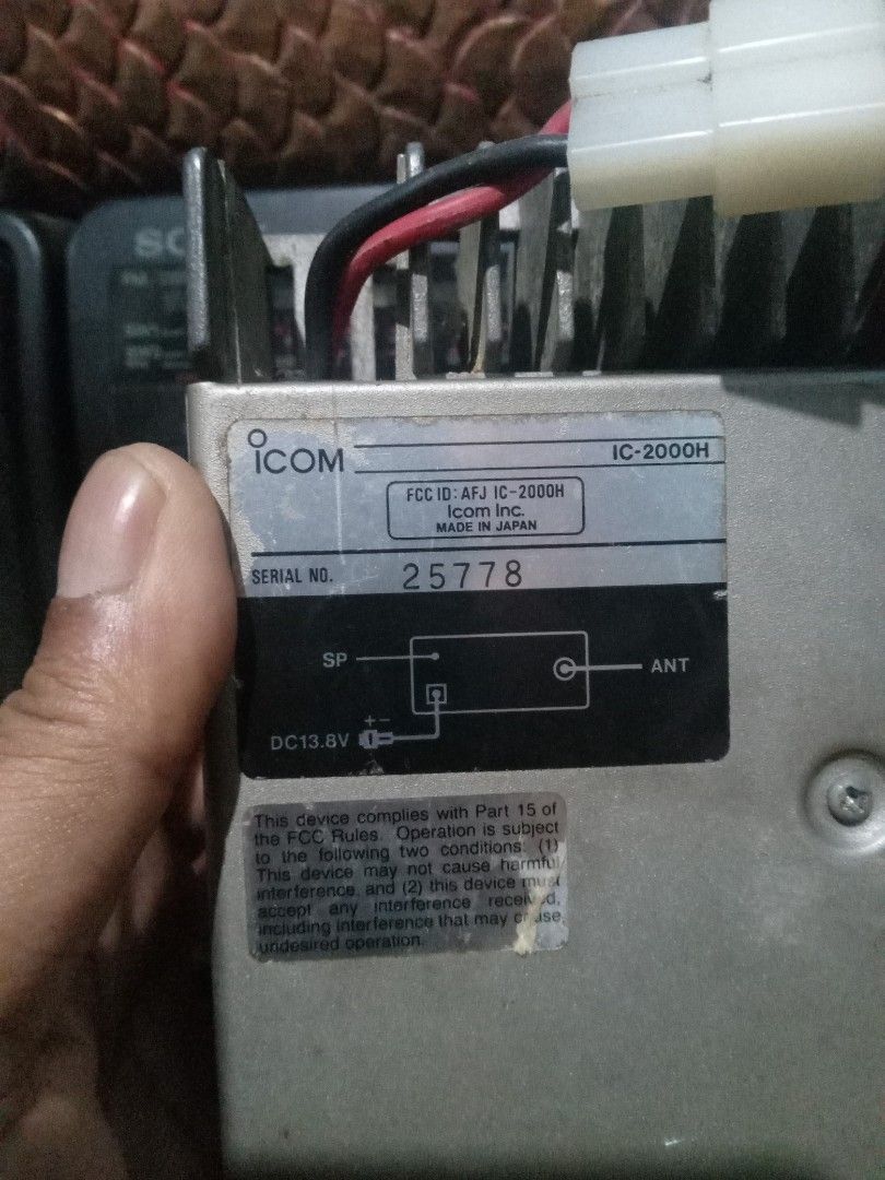 Radio RIG icom ic2000H japan, Elektronik, Lainnya di Carousell