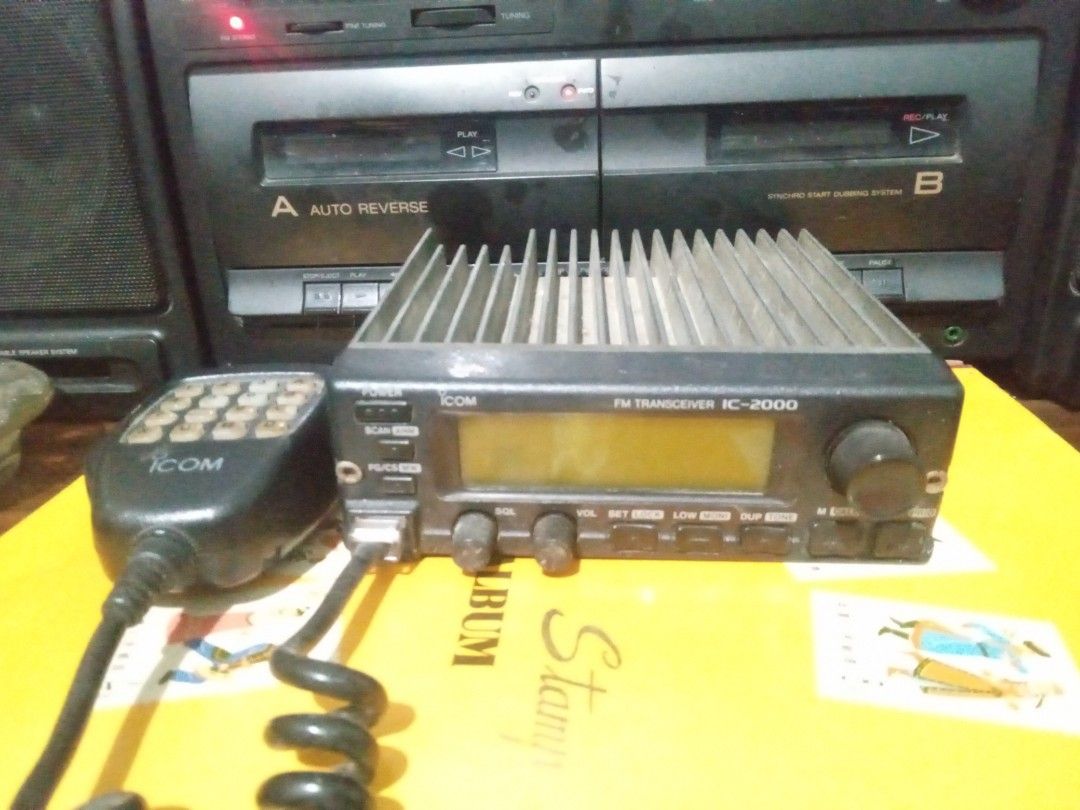 Radio RIG icom ic2000H japan, Elektronik, Lainnya di Carousell