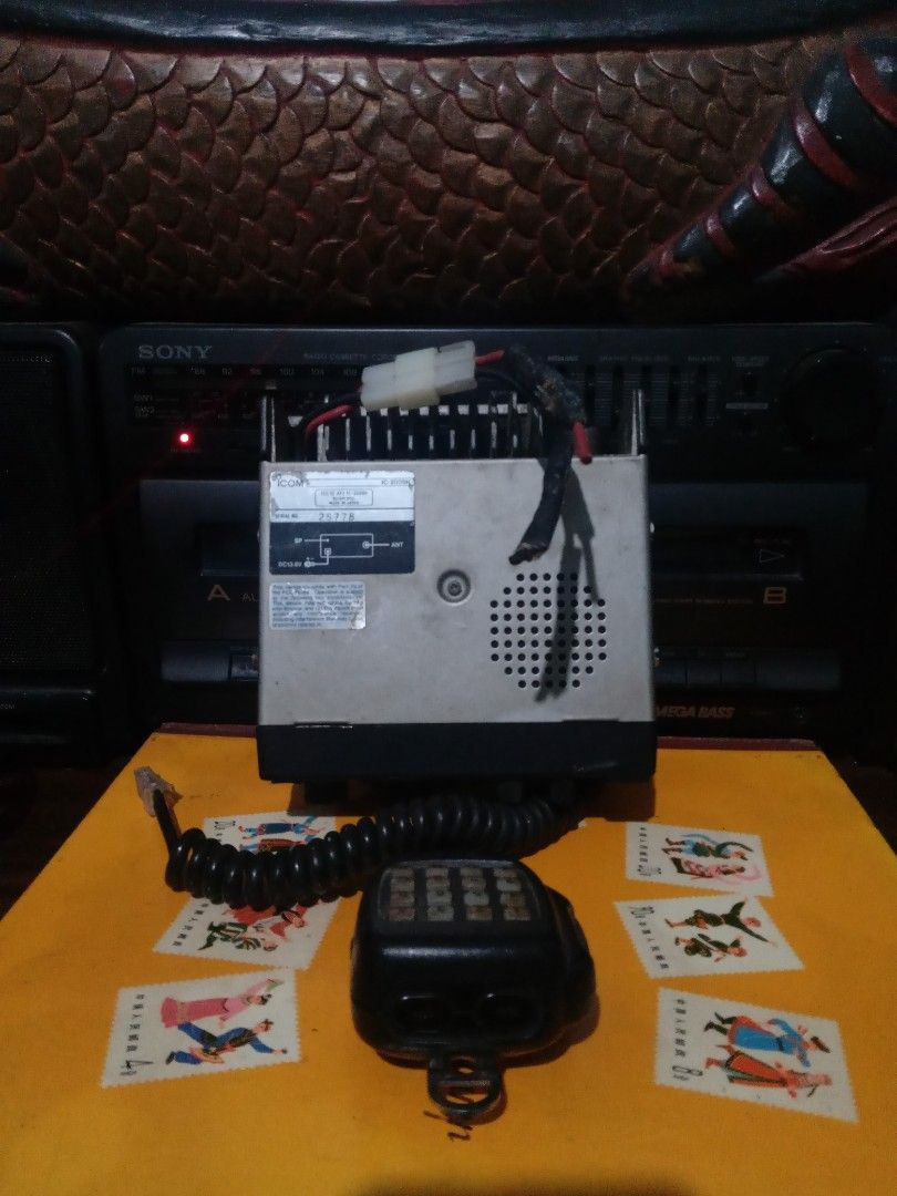 Radio RIG icom ic2000H japan, Elektronik, Lainnya di Carousell
