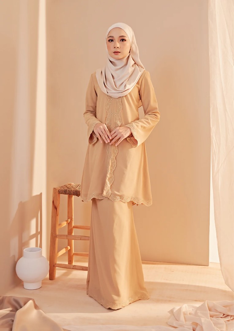 Suri Kurung by Minimalace, Women's Fashion, Muslimah Fashion, Baju ...