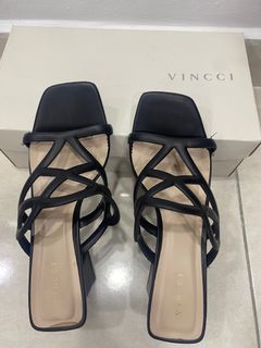 Vincci, Women's Fashion, Footwear, Heels on Carousell