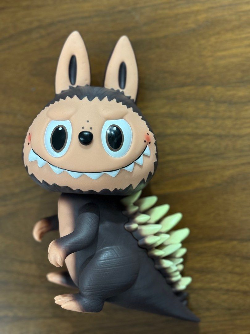 Zimomo labubu, 興趣及遊戲, 玩具 & 遊戲類 - Carousell