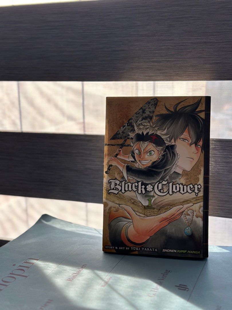 Black Clover | volume 1, Hobbies & Toys, Books & Magazines, Comics ...
