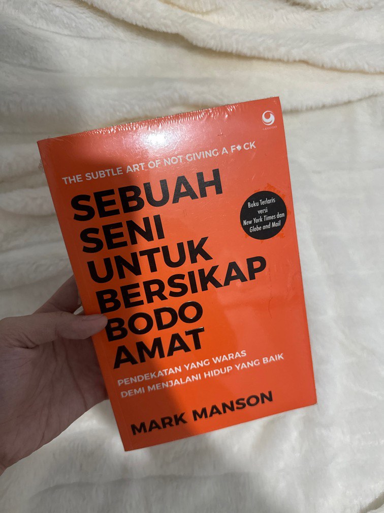 BRAND NEW sebuah seni untuk bersikap bodo amat buku, Buku & Alat Tulis, Buku di Carousell