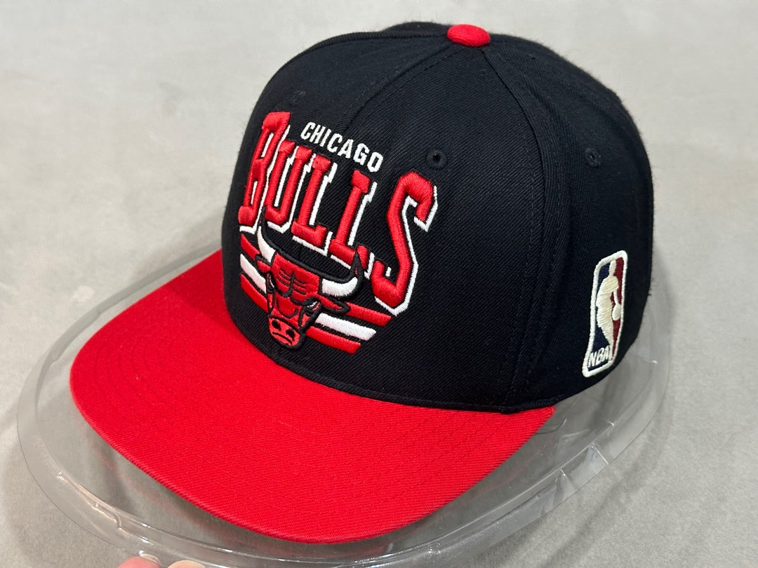 CL2787 Topi Cap Mitchell Ness NBA Chicago Bulls, Men's Fashion, Watches ...