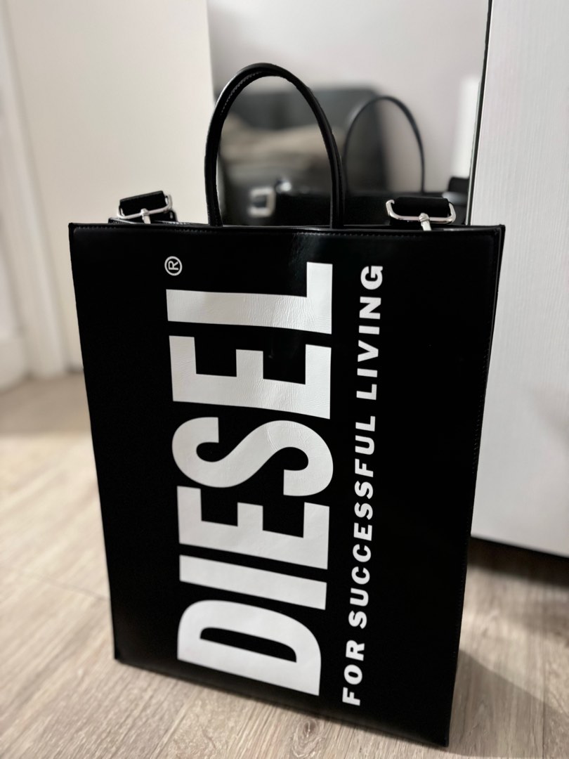 DIESEL leather tote bag 兩用 全皮袋 1DR, 名牌, 手袋及銀包 - Carousell