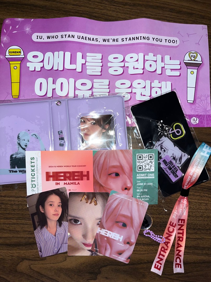 IU HEREH MANILA CONCERT GIFT SET, Hobbies & Toys, Memorabilia ...