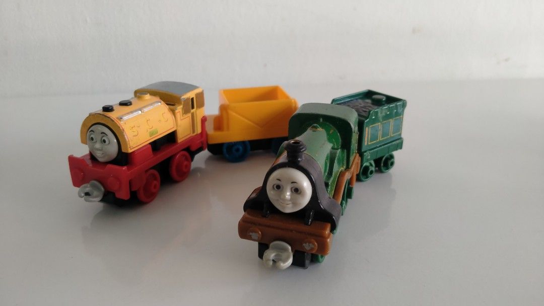 mainan kereta api thomas and friend, Toys & Collectibles, Mainan di ...