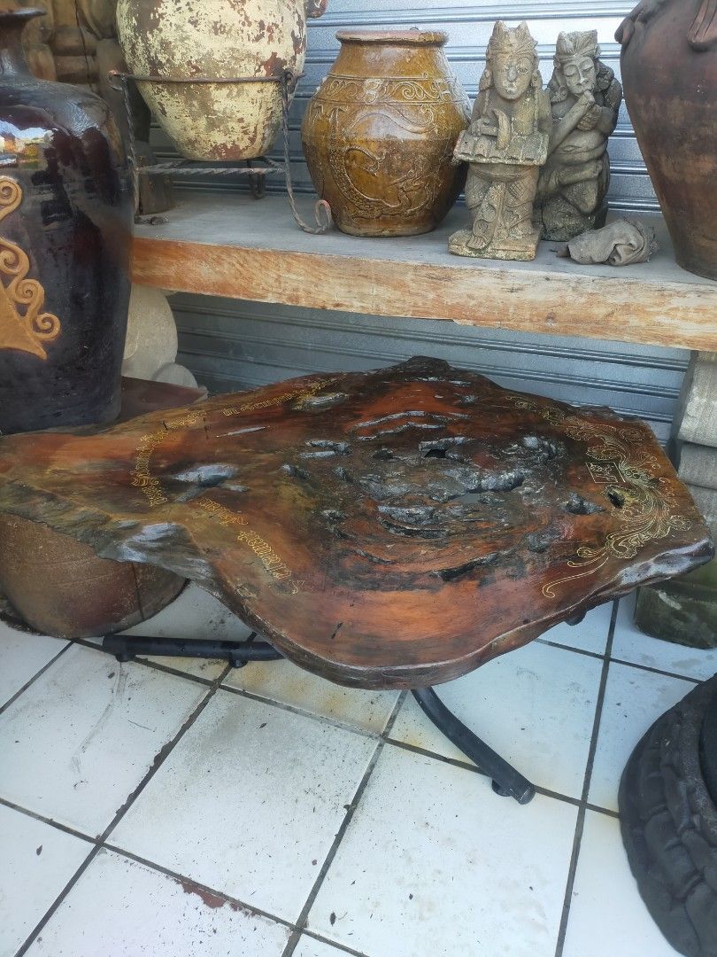 Meja plat Kayu jati kaki besi, Antik, Pajangan di Carousell