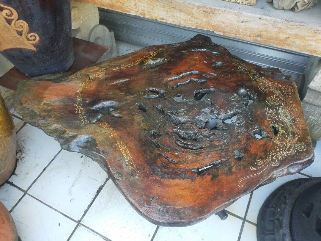 Meja plat Kayu jati kaki besi, Antik, Pajangan di Carousell