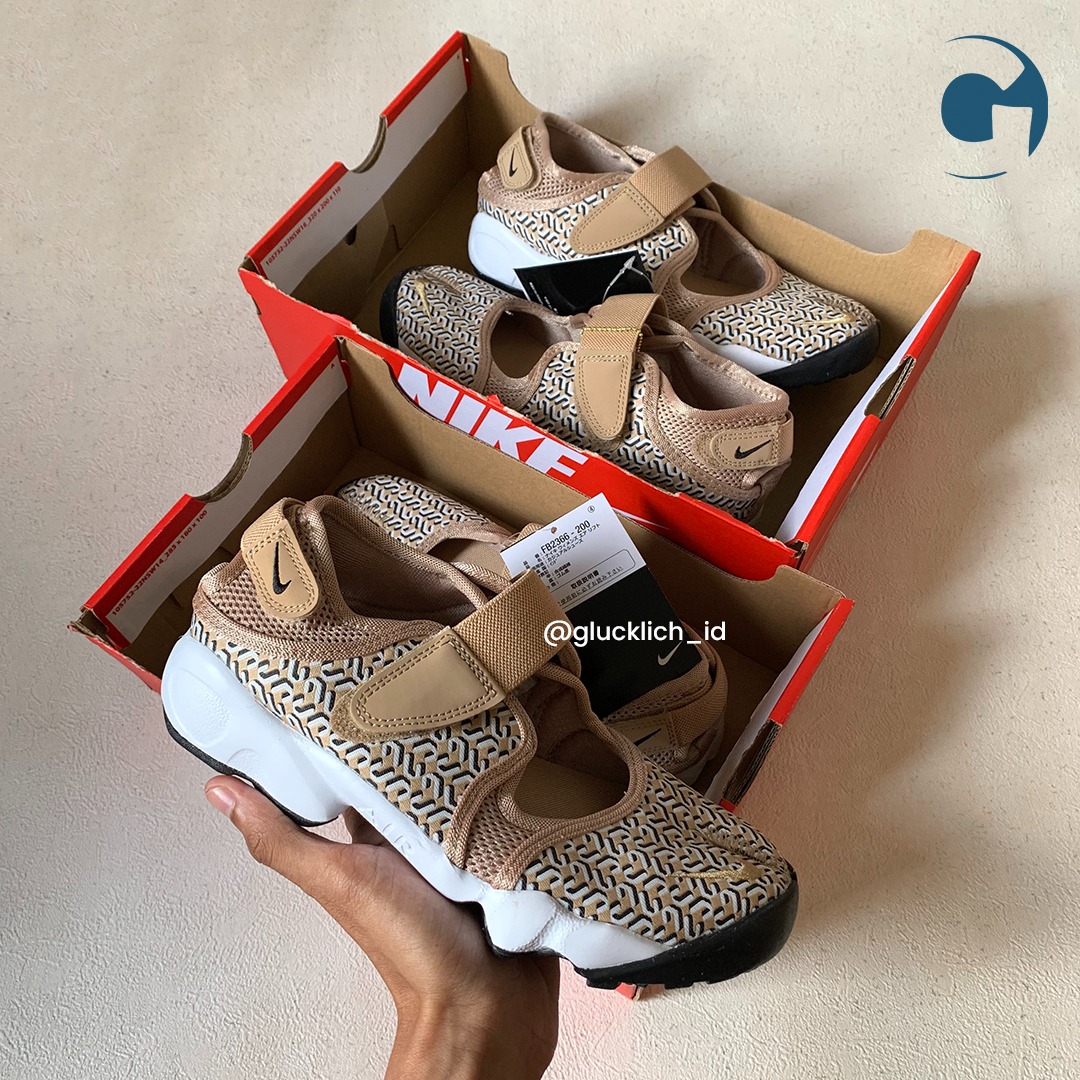 Nike, Air Rift Hemp United/Black Summit, Fesyen Wanita, Sepatu di Carousell