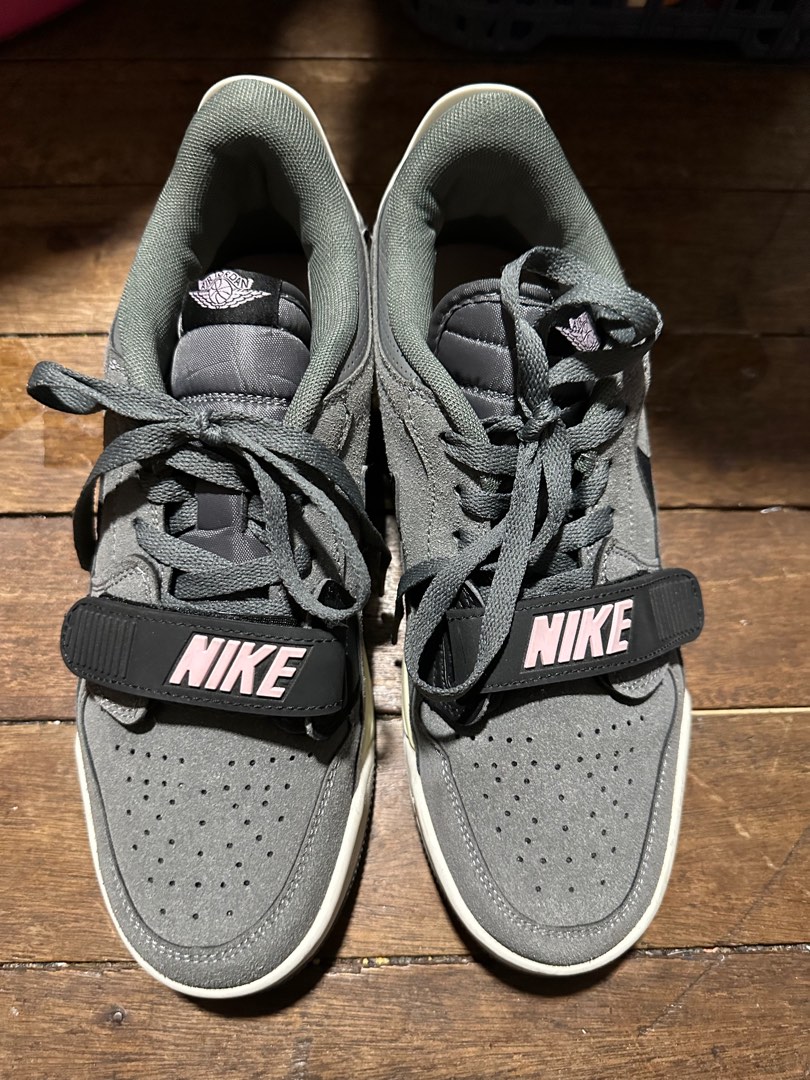 Nike Legacy, Men's Fashion, Footwear, Sneakers on Carousell