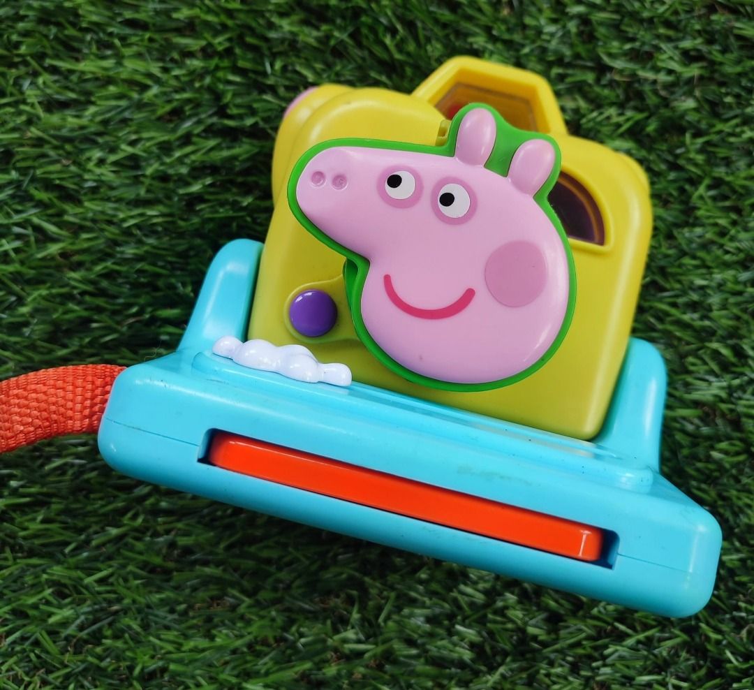 Peppa Pig - Peppas's Click Pic Camera, Hobbies & Toys, Toys & Games on ...