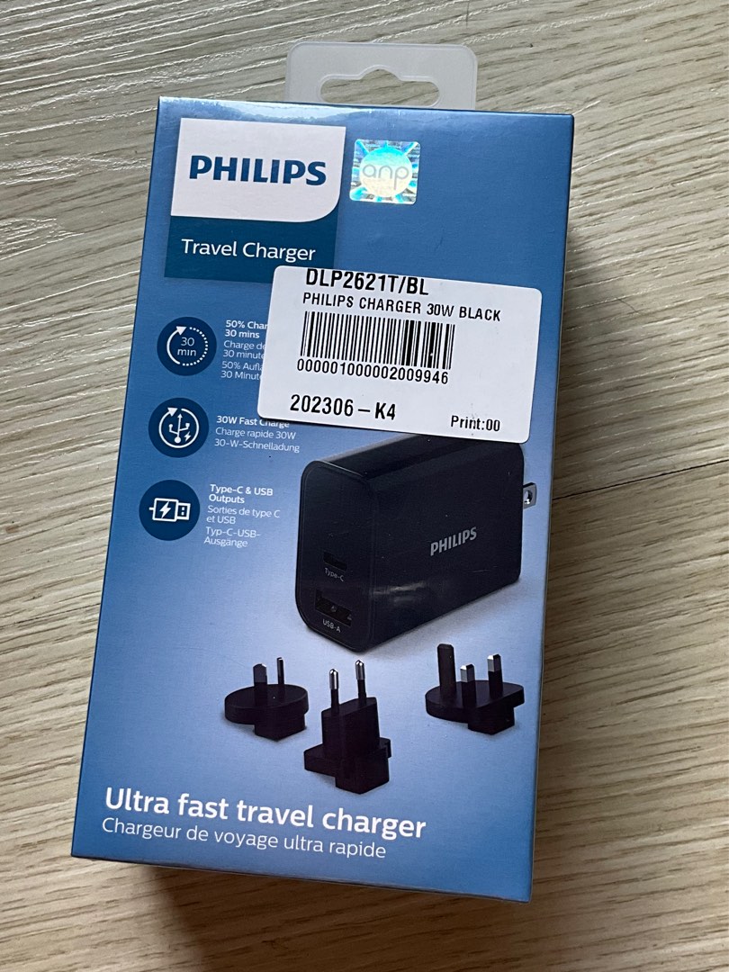 PHILIPS TRAVEL CHARGER, Elektronik, Lainnya di Carousell