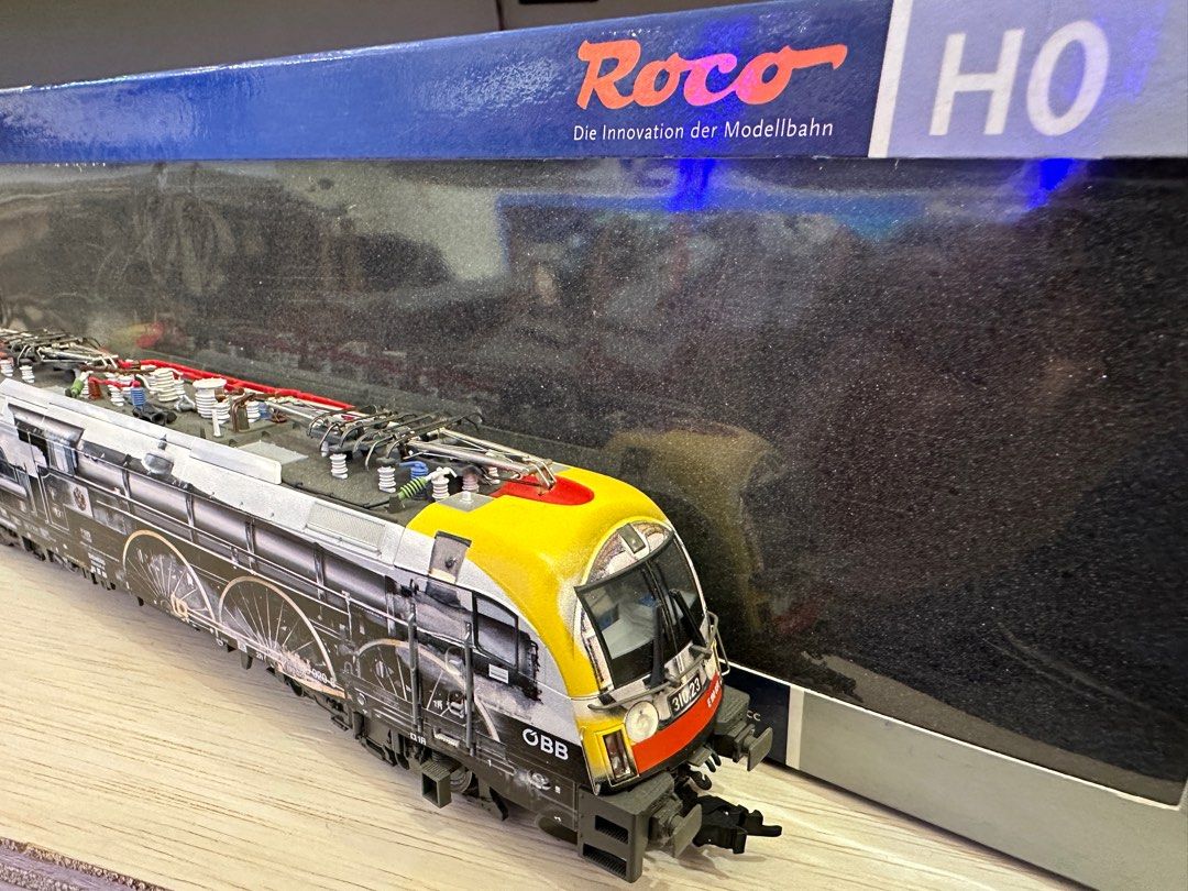 Roco Taurus Electric Loco 1/87 DCC Sound Miniature Train, Hobbies ...