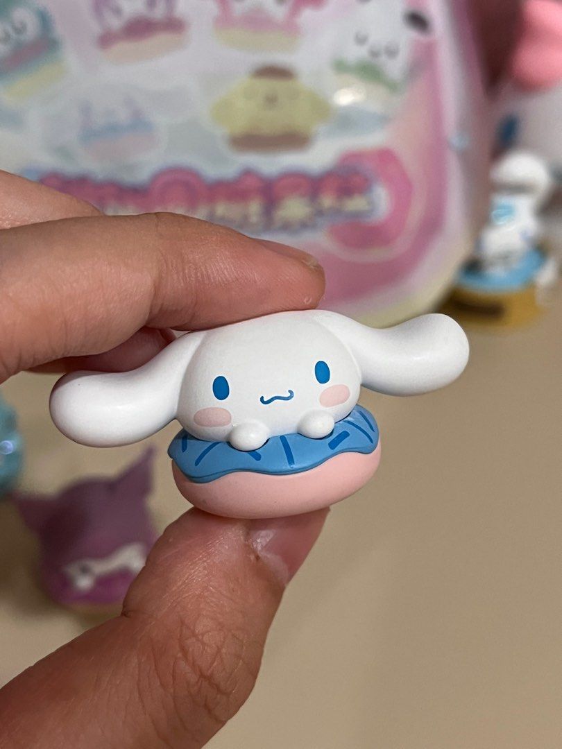 Sanrio characters donut beans blind bag (hangyodon, cinnamoroll, kuromi ...