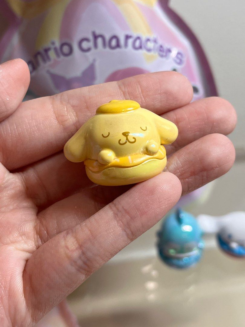 Sanrio characters donut beans blind bag (hangyodon, cinnamoroll, kuromi ...