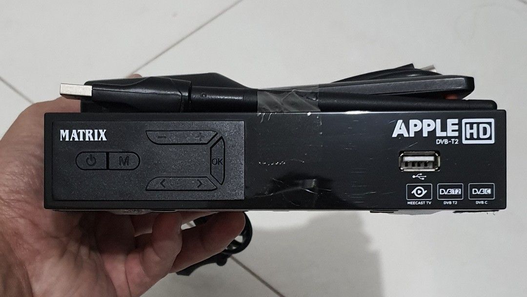 Set top box Matrix Apple HD merah, Elektronik, Lainnya di Carousell