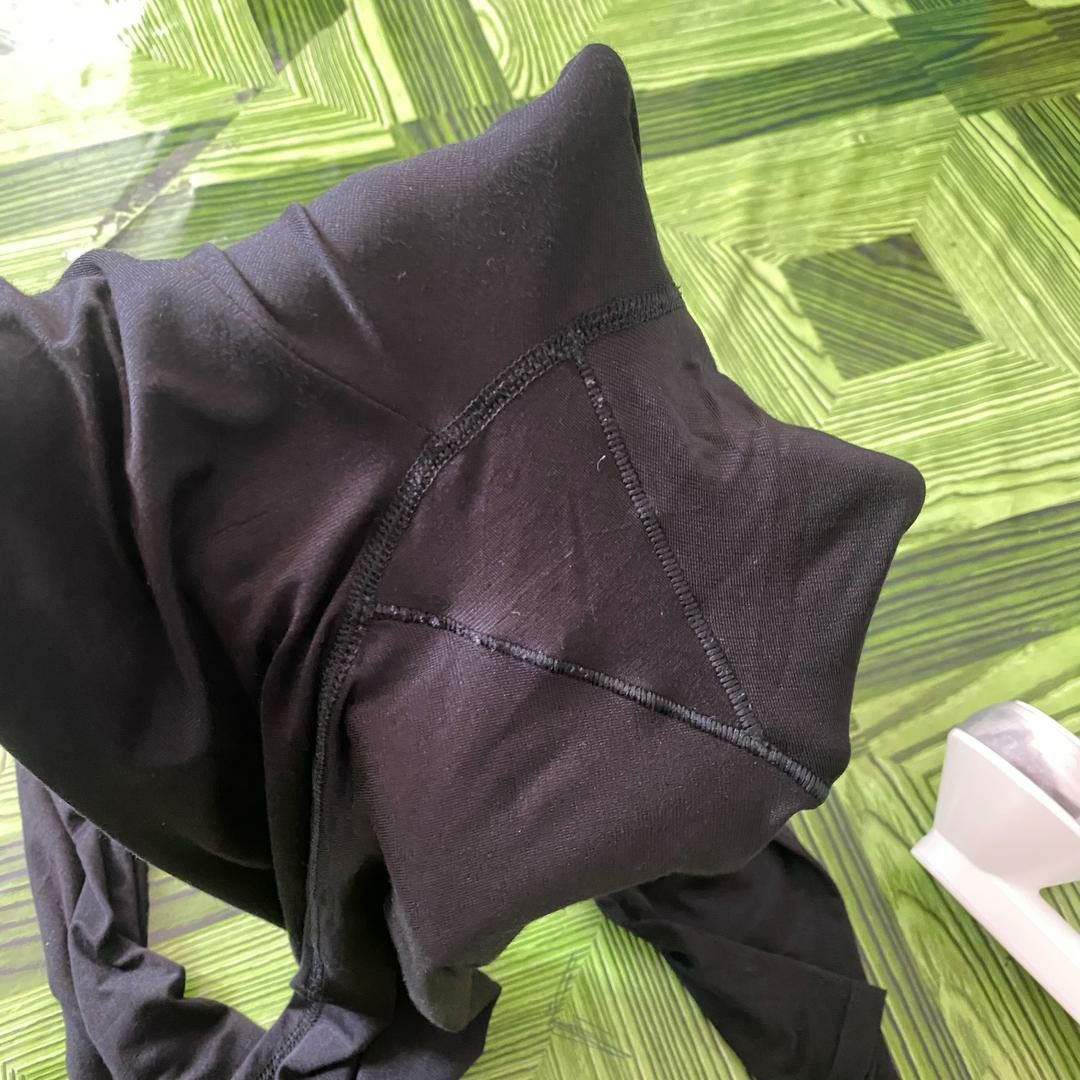 UNIQLO HEATTECH INNER TIGHT SAIZ LARGE, Men's Fashion, Bottoms, New ...