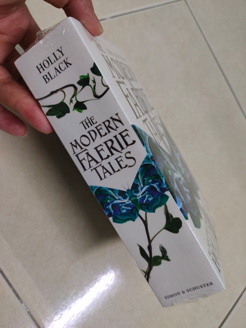 [100% Original] The Modern Faerie Tales Trilogy: Tithe + Valiant ...