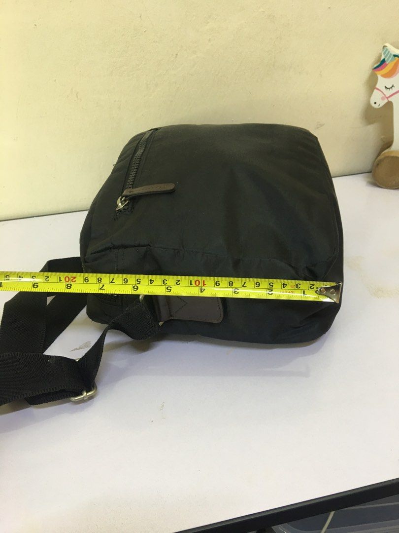 beg sling lelaki saiz besar, Men's Fashion, Bags, Sling Bags on Carousell