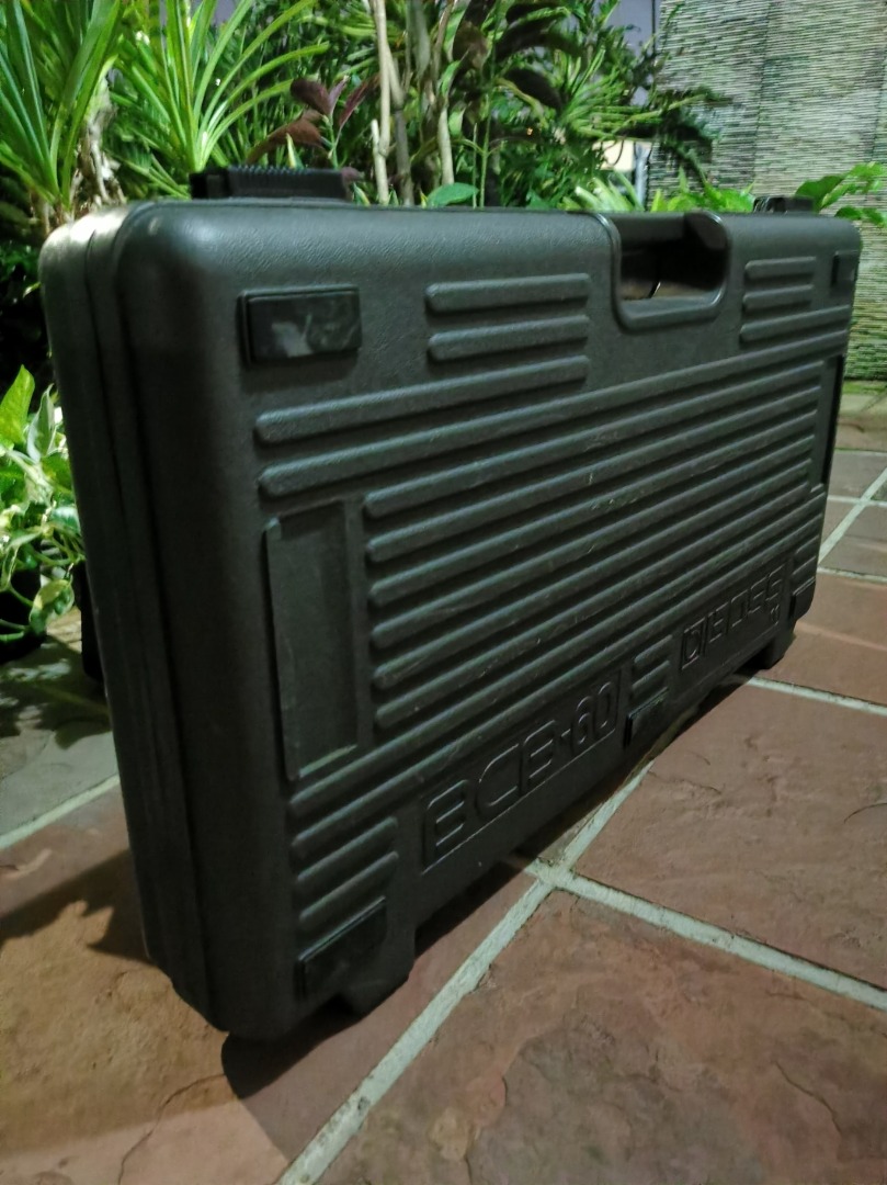 Boss Pedal Board BCB-60, Hobbies & Toys, Music & Media, Musical ...