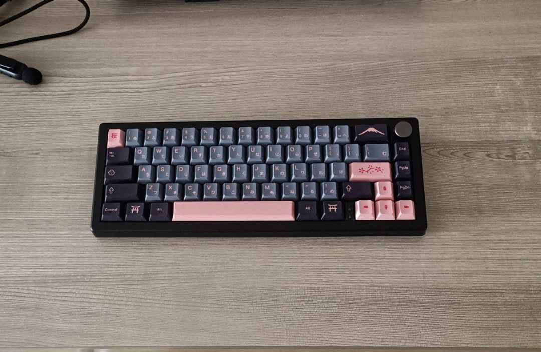 Custom Mechanical Keyboard GMK67 Night Sakura Keycaps Akko Mod ...
