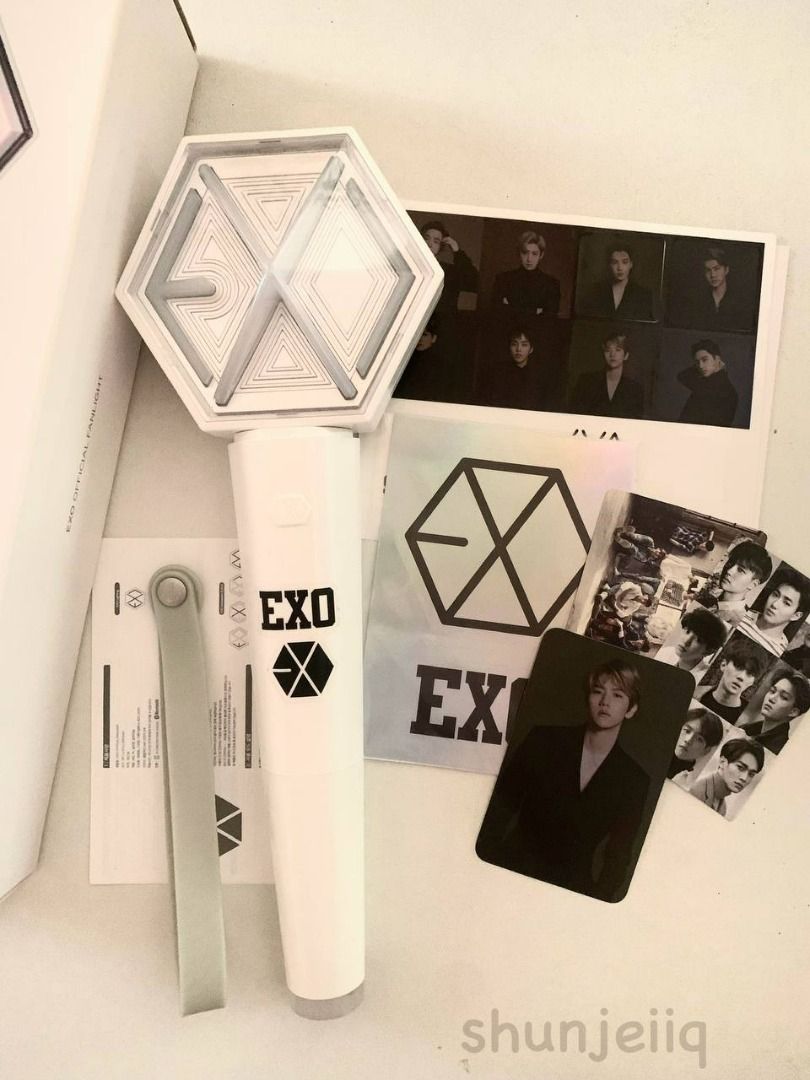 EXO Official Lightstick Ver 3, Hobbies & Toys, Memorabilia ...