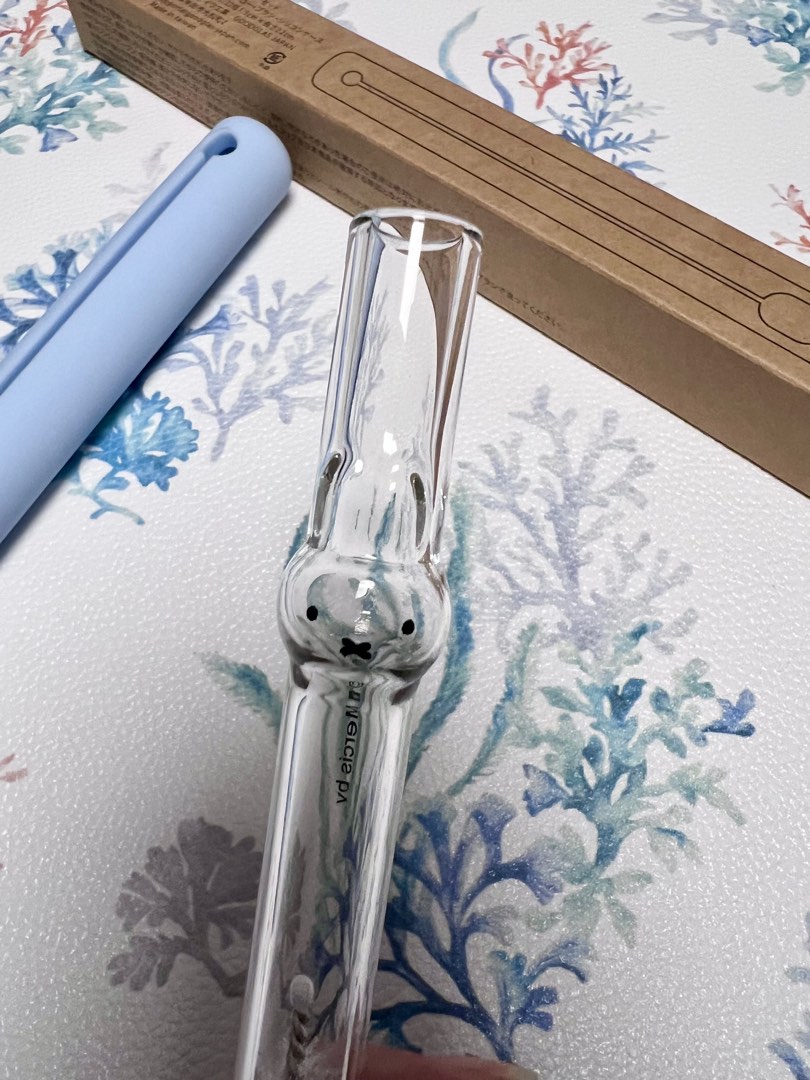 Goodglas Miffy 玻璃飲管 日本限定 台灣製造, 傢俬＆家居, 廚具和餐具, 餐具和餐具 - Carousell