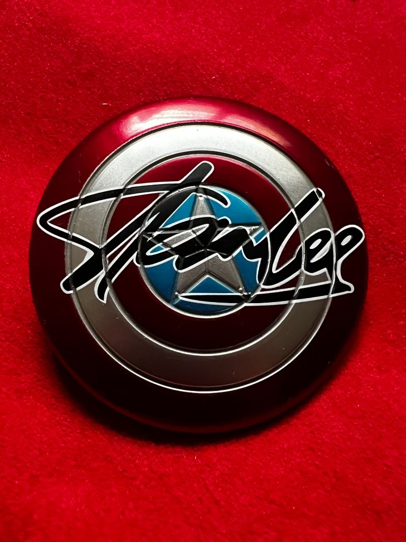 Hasbro Marvel Legends The Avengers Cameo Stan Lee Signed Captain ...