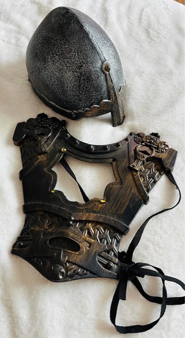 Helmet and armour for dress up, Babies & Kids, Babies & Kids Fashion on ...
