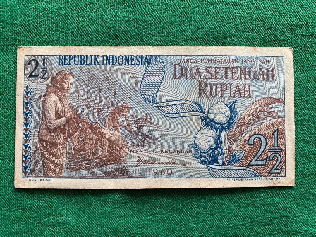 Indonesia 2 1/2 Rupiah 1960, Hobbies & Toys, Collectibles & Memorabilia ...