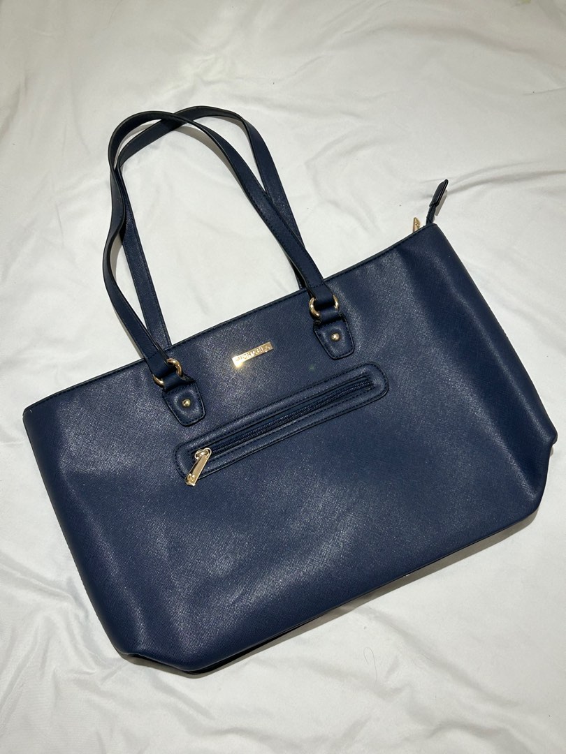 Michaela bag (original), Women's Fashion, Bags & Wallets, Shoulder Bags ...