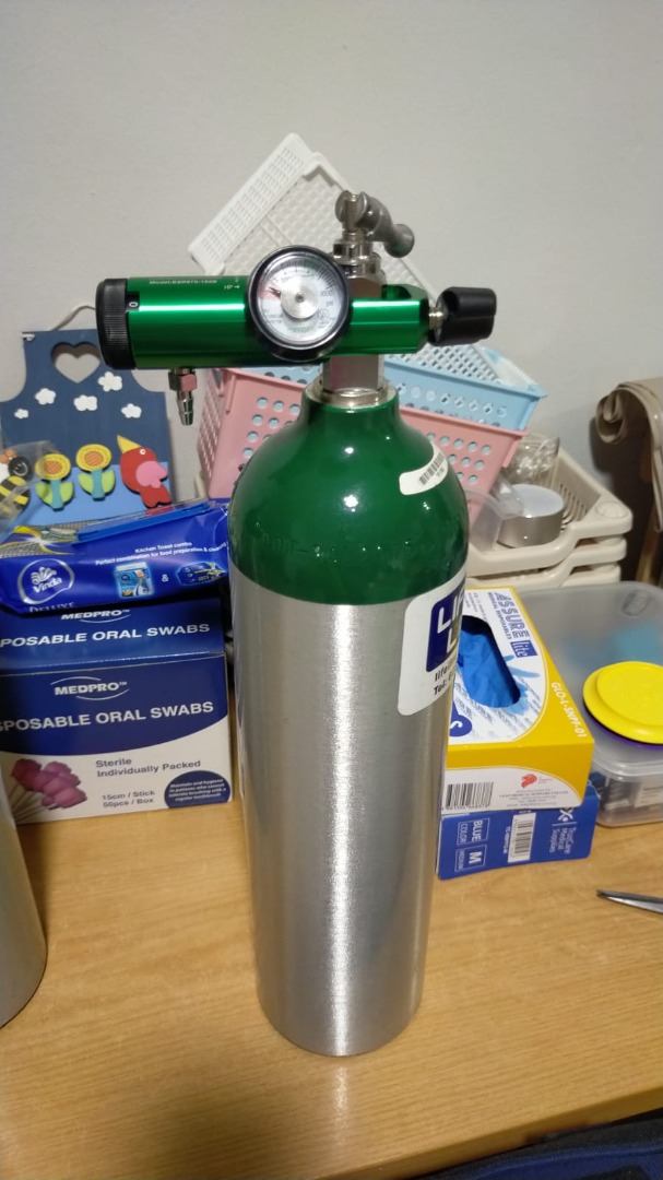 Oxygen tanks - 3 X Portable 415L size with capacity up to max 2000 ...
