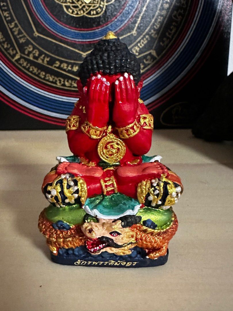 Phra pidta phokkhasub roop bucha - 7cm (H) x 4cm (W) x 3cm (D), Hobbies ...