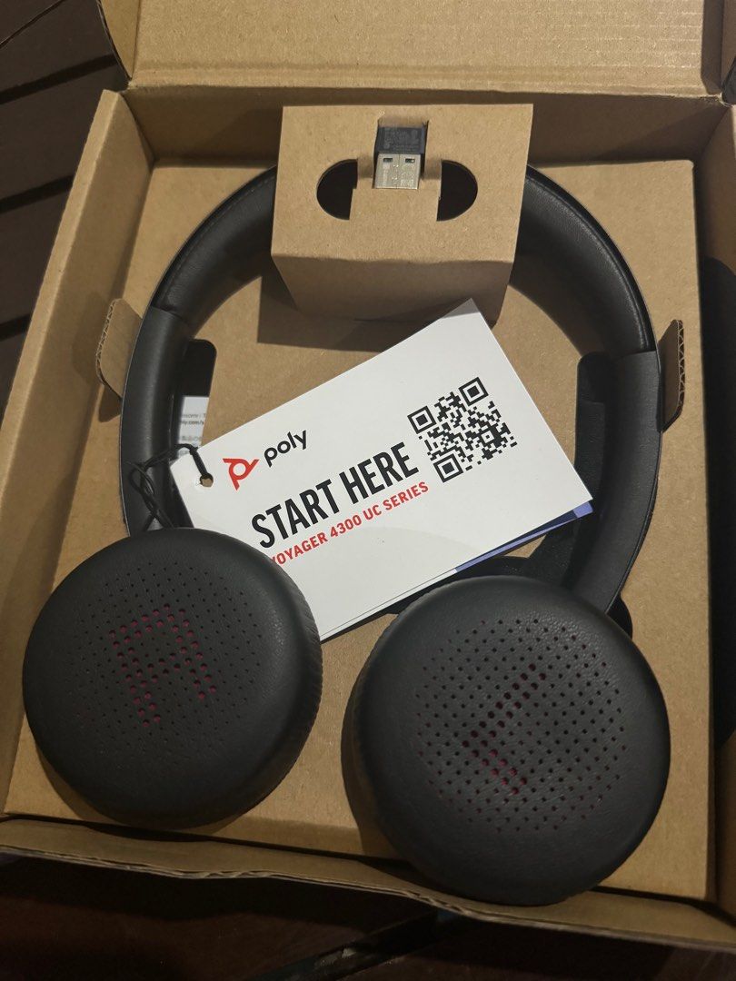 Poly Voyager 4320 UC Wireless Headset with mic, Audio, Headphones ...