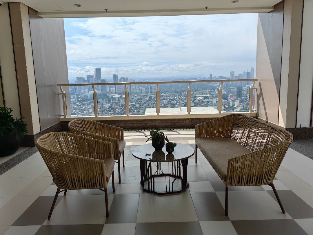 Save 5M 2bedroom 62sqm Penthouse Condo unit For sale Fairlane ...